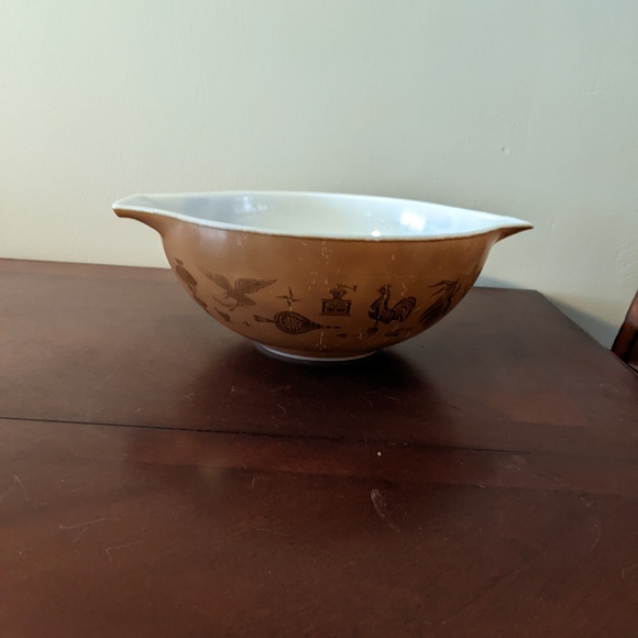 Pyrex | Kitchen | Vintage Pyrex Early American 444 4qt Cinderella Bowl ...